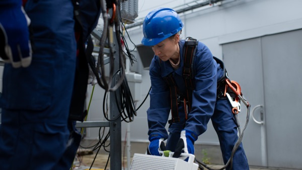 Three UK, Ericsson set standard for sustainable networks - TelecomDrive